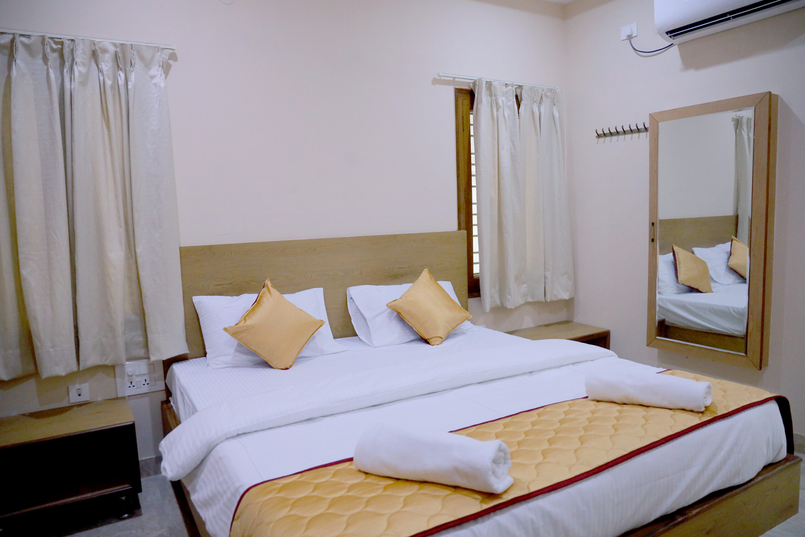 Rooms - Padma Homes Stay